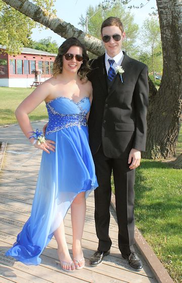 The Kincardine Record | KDSS students dress in their finest for Prom 2016