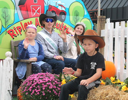 The Kincardine Record | Rain holds off for mammoth Ripley-Huron Fall ...