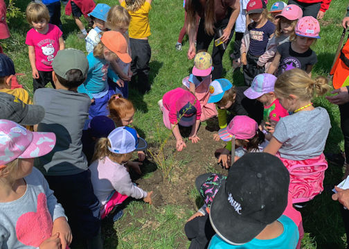 The Kincardine Record | Sun shines on second tree-planting at Savage ...