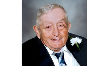 The Kincardine Record | Howard Brown of Tiverton dies at the age of 91